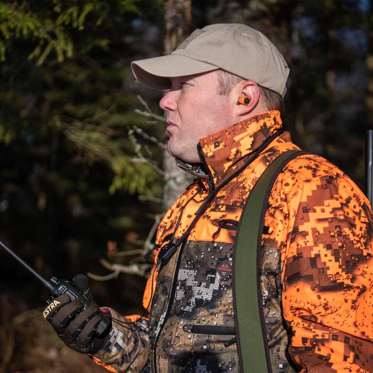 15 Best Hunting Ear Buds for Hearing Protection and Field Awareness
